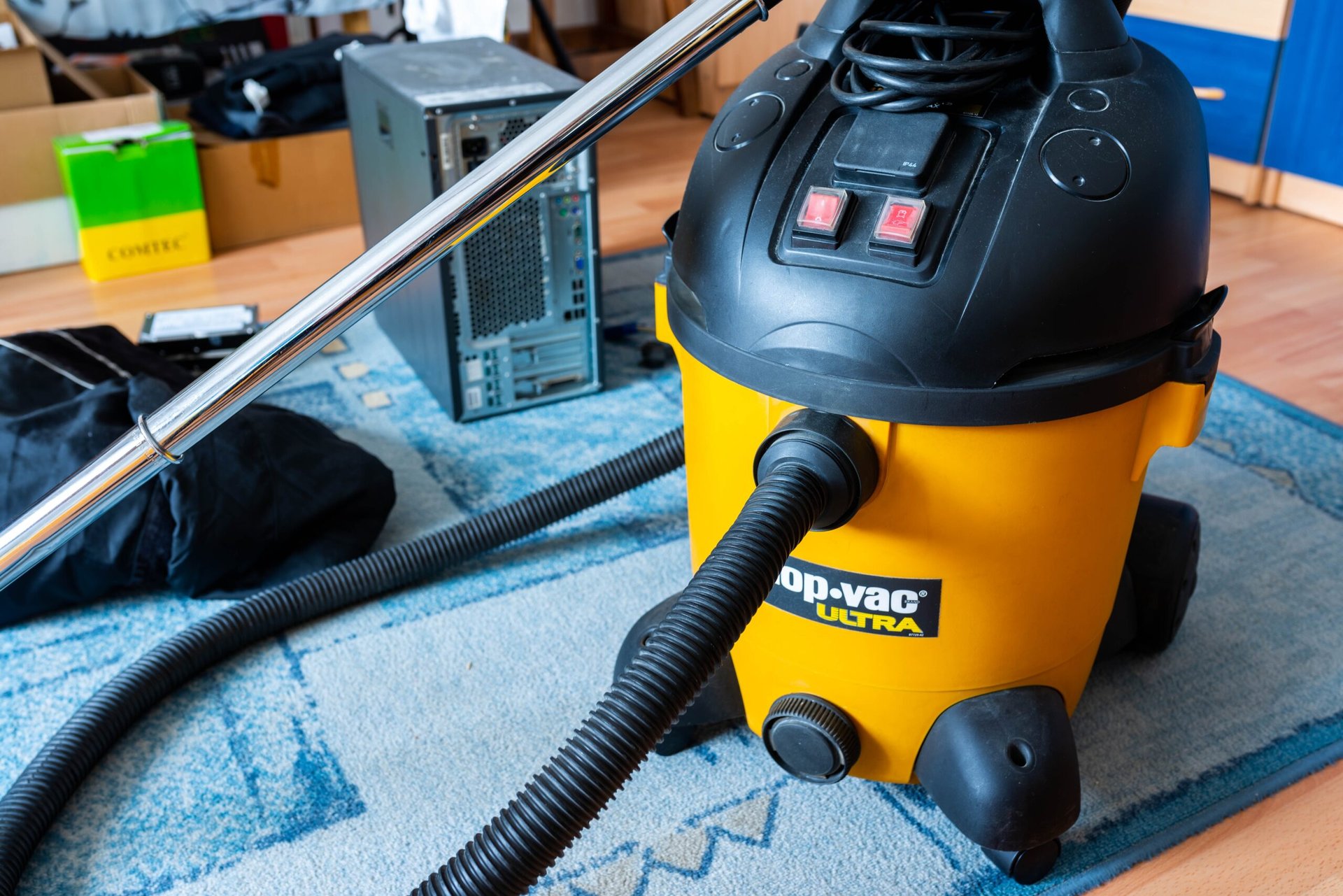 10 Surprising Uses for a Shop Vac · Madam Money®